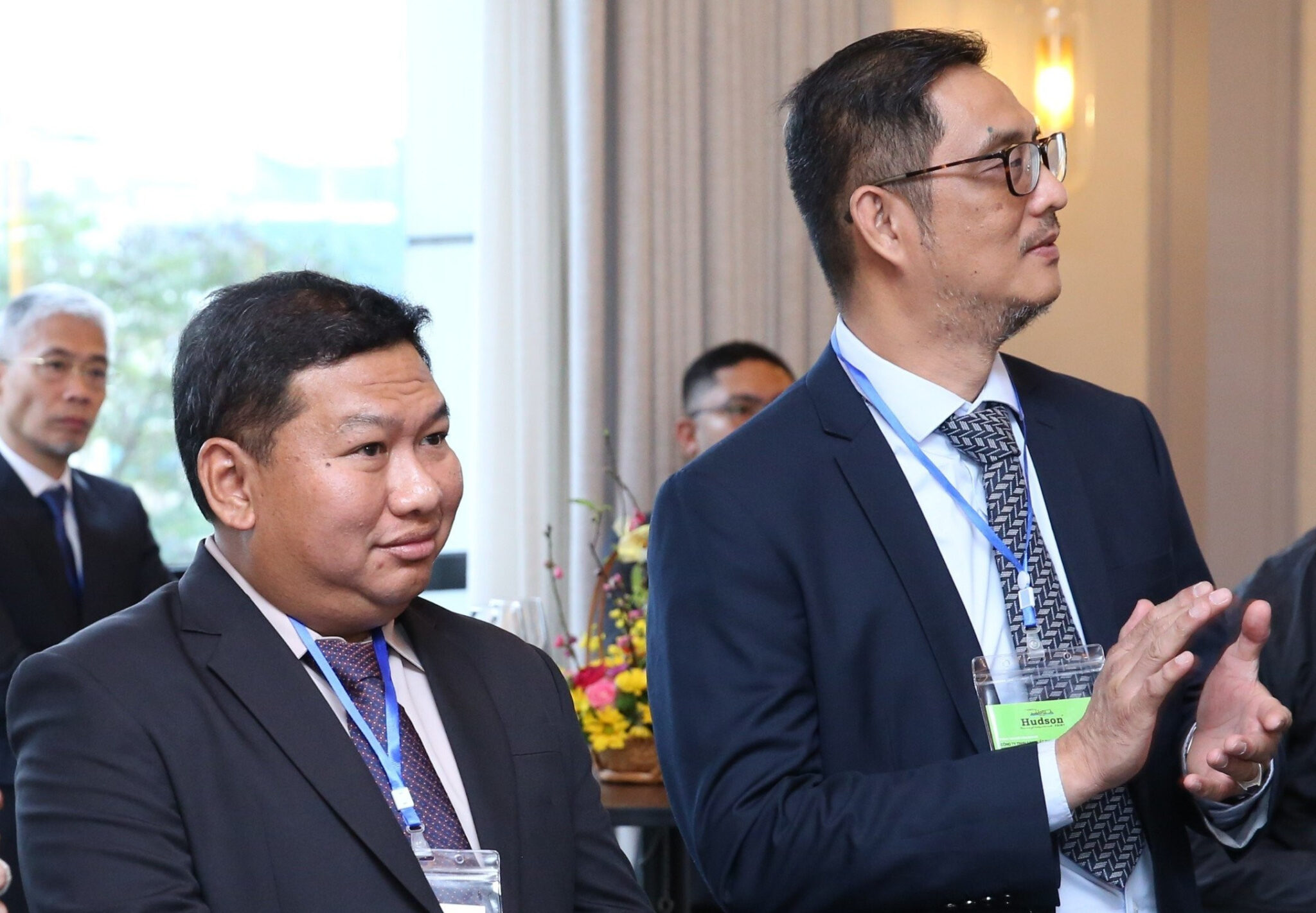 Networking cocktails with DTI Secretary Alfredo Pascual - Philippine ...